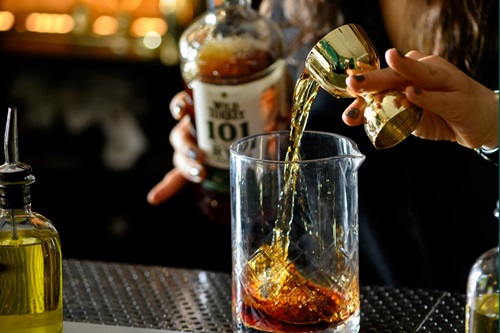 Mixology Basics [Class in NYC] @ The Cabinet Mezcal Bar | CourseHorse