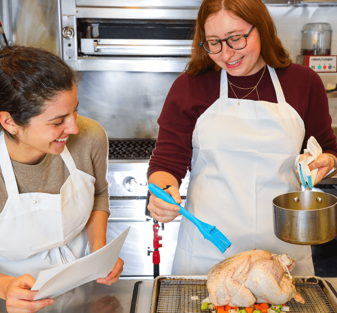 Best Basic Cooking Classes Near Me [In-Person & Live Online] | CourseHorse